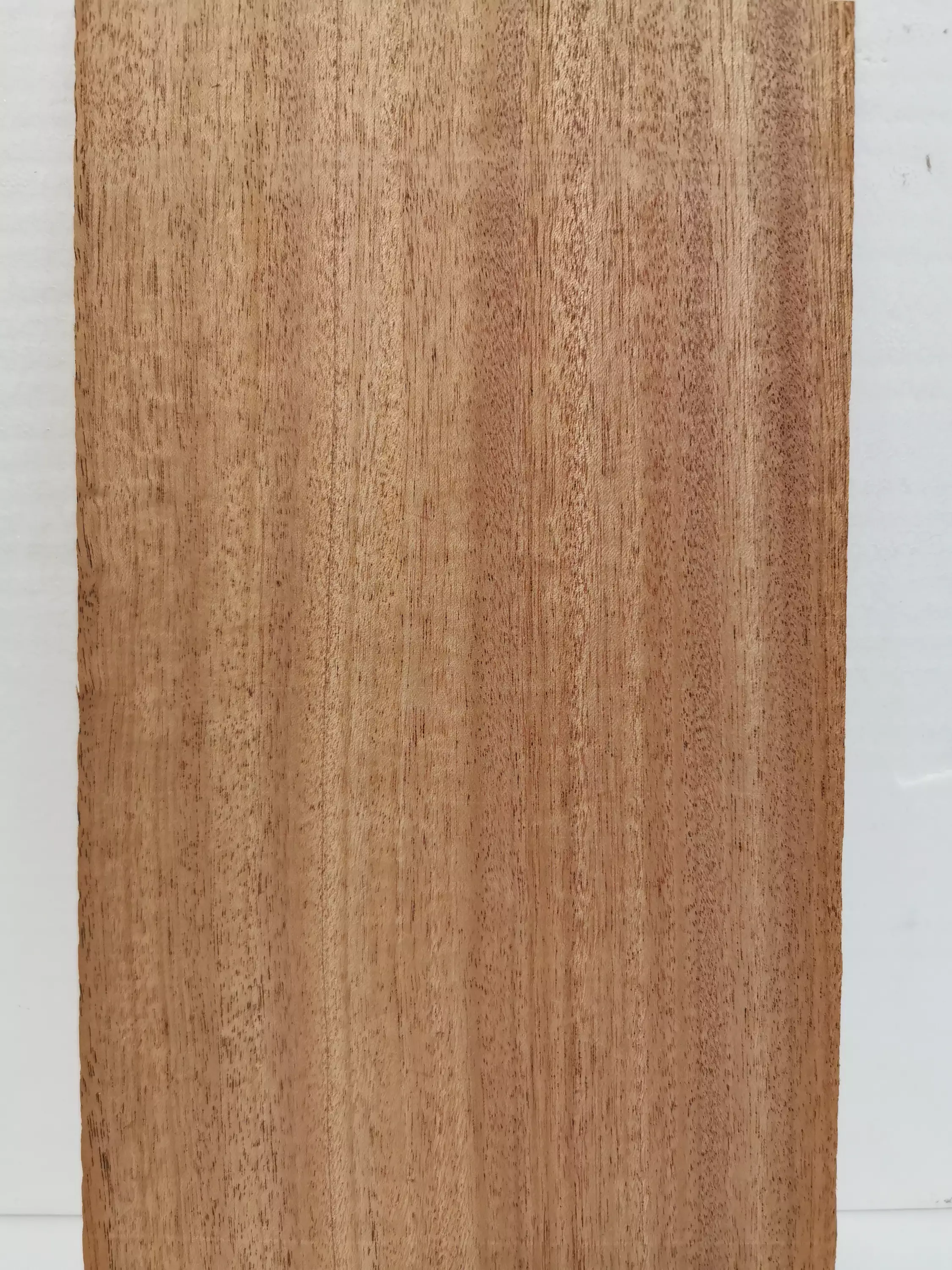 Viilu,mahonki 0,6 x 200 x 2300 mm Mahonkiviilu, hyötyleveys 200 mm ...