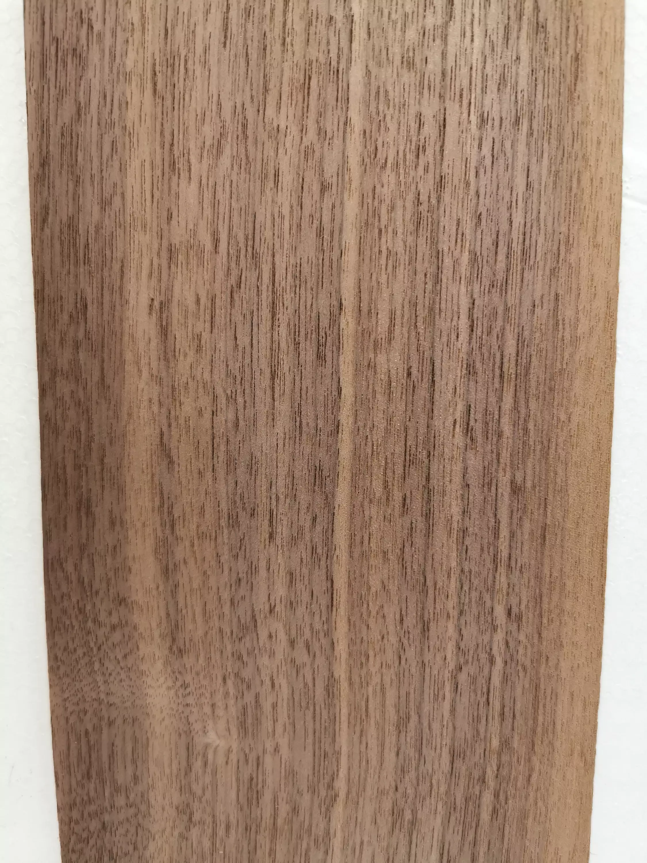 Viilu pähkinä 0,6 x 290 x 2000 mm Pähkinäviilu - Plektra Trading ...